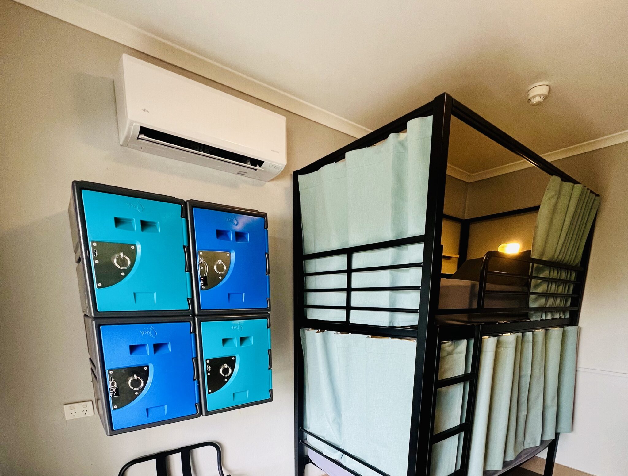 Flashpackers Noosa - Stylish & Affordable Accommodation